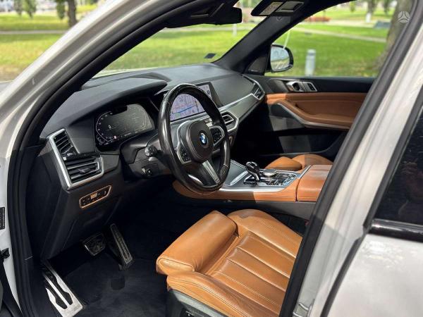 Balts BMW X5 2019 Jelgava, ar dzinēja tilpumu 2.99 L un nobraukumu 98 tūkst. km par 43500 €, foto 8 vietnē AUTOMOTO.COM.LV