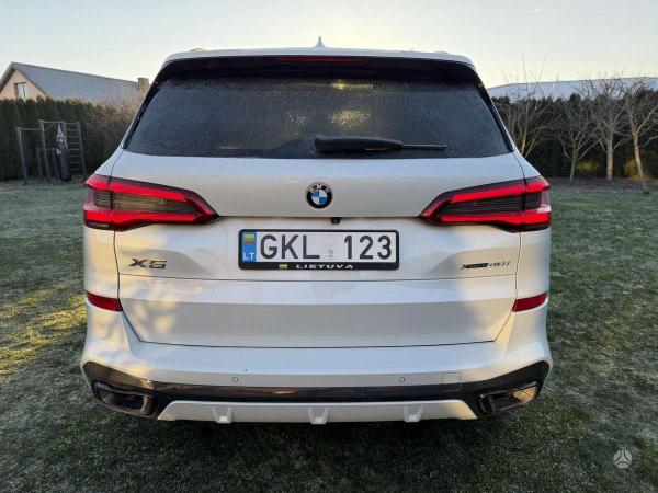 Balts BMW X5 2019 Alīta, ar dzinēja tilpumu 3.00 L un nobraukumu 94 tūkst. km par 44500 €, foto 5 vietnē AUTOMOTO.COM.LV