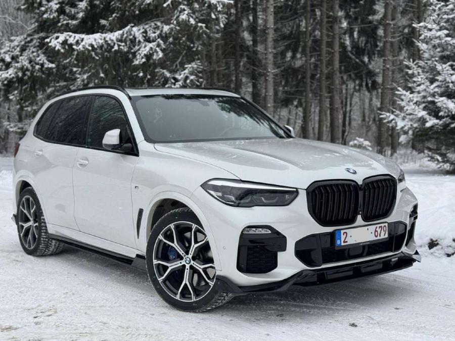 Balts BMW X5 2019 Šauļi, ar dzinēja tilpumu 3.00 L un nobraukumu 160 tūkst. km par 45500 €, foto 1 vietnē AUTOMOTO.COM.LV