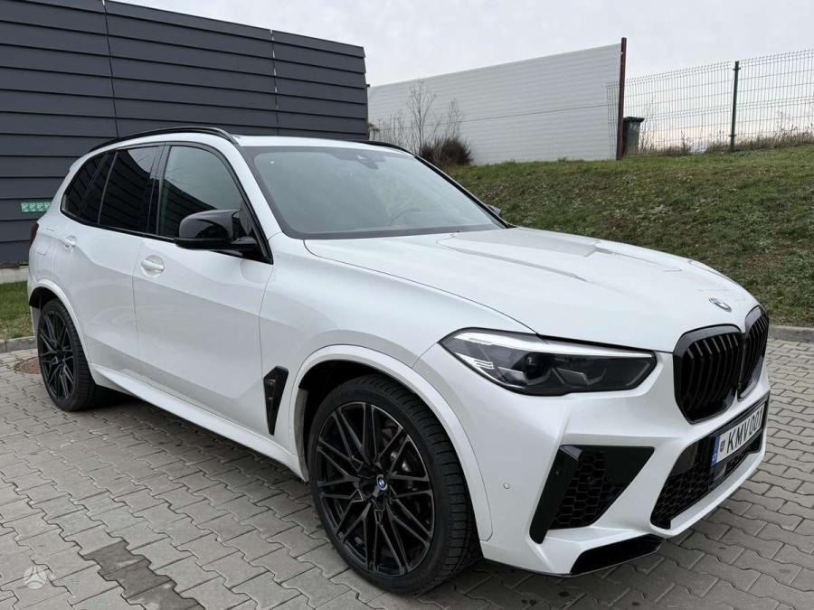 White BMW X5 2019 in Vilnius, with an engine capacity of 3.00 L and mileage of 42 thousand km for 43000 €, photo 2 on AUTOMOTO.COM.LV