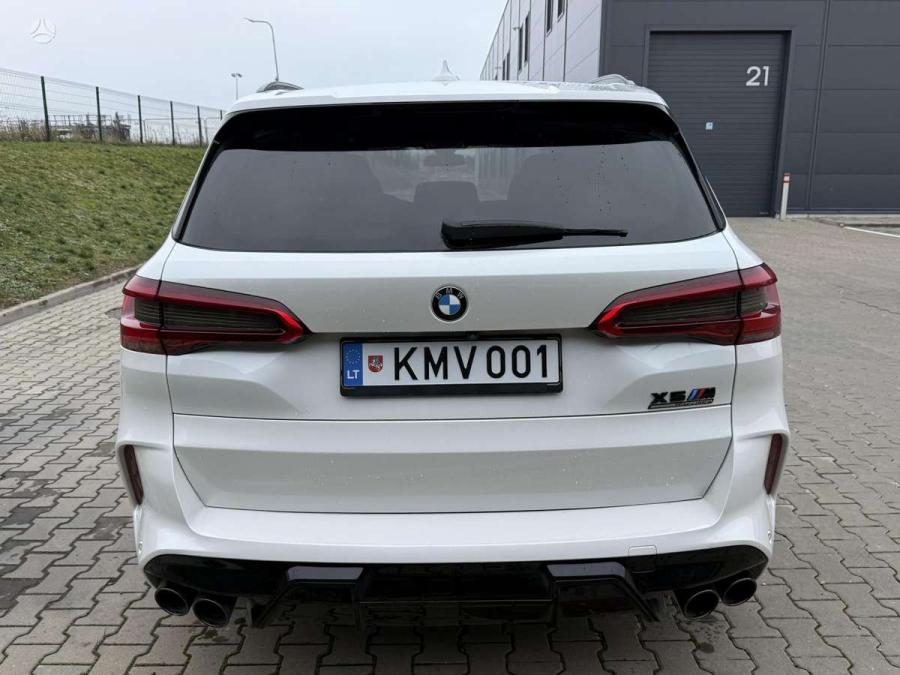 White BMW X5 2019 in Vilnius, with an engine capacity of 3.00 L and mileage of 42 thousand km for 43000 €, photo 4 on AUTOMOTO.COM.LV