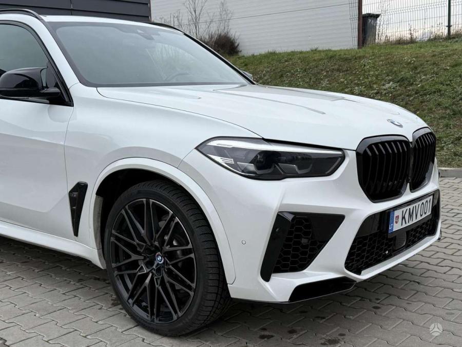 White BMW X5 2019 in Vilnius, with an engine capacity of 3.00 L and mileage of 42 thousand km for 43000 €, photo 11 on AUTOMOTO.COM.LV