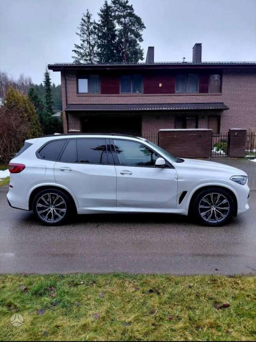 Balts BMW X5 2019 Viļņa, ar dzinēja tilpumu 2.99 L un nobraukumu 250 tūkst. km par 36000 €, foto 3 vietnē AUTOMOTO.COM.LV