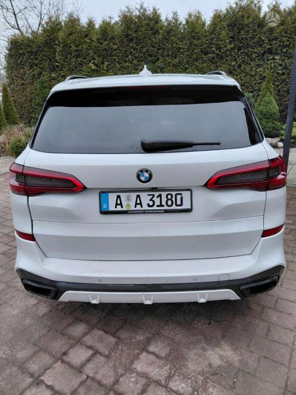 White BMW X5 2019 in Vilnius, with an engine capacity of 2.99 L and mileage of 250 thousand km for 36000 €, photo 7 on AUTOMOTO.COM.LV
