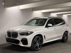 White BMW X5 2019 in Kaunas, with an engine capacity of 2.99 L and mileage of 179 thousand km for 40900 €, photo 2 on AUTOMOTO.COM.LV