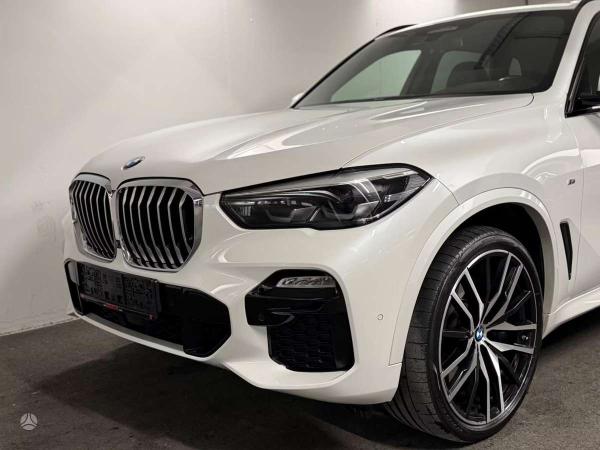 Balts BMW X5 2019 Kauņa, ar dzinēja tilpumu 2.99 L un nobraukumu 179 tūkst. km par 40900 €, foto 4 vietnē AUTOMOTO.COM.LV