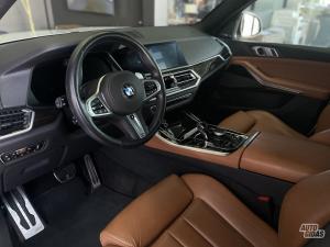 White BMW X5 2019 in Klaipeda, with an engine capacity of 3.00 L and mileage of 94 thousand km for 46491 €, photo 12 on AUTOMOTO.COM.LV