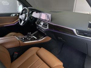 White BMW X5 2019 in Klaipeda, with an engine capacity of 3.00 L and mileage of 94 thousand km for 46491 €, photo 14 on AUTOMOTO.COM.LV