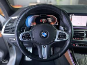 White BMW X5 2019 in Klaipeda, with an engine capacity of 3.00 L and mileage of 94 thousand km for 46491 €, photo 15 on AUTOMOTO.COM.LV