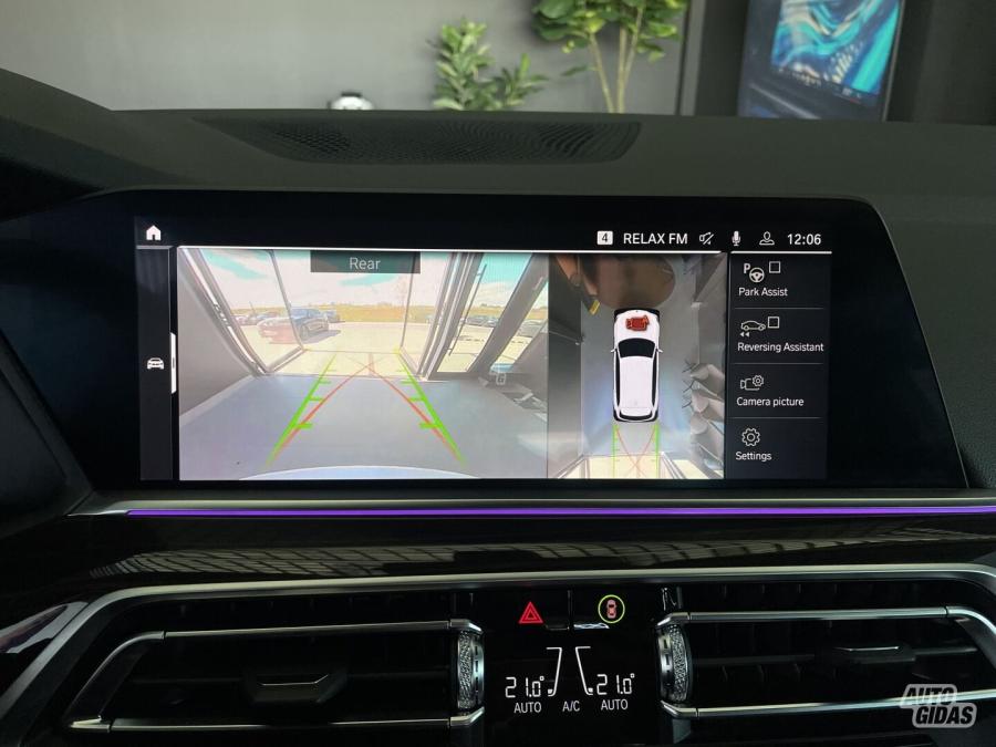 White BMW X5 2019 in Klaipeda, with an engine capacity of 3.00 L and mileage of 94 thousand km for 46491 €, photo 17 on AUTOMOTO.COM.LV