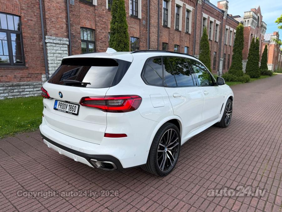Balts BMW X5 2019 Tallina, ar dzinēja tilpumu 3.00 L un nobraukumu 199 tūkst. km par 35900 €, foto 5 vietnē AUTOMOTO.COM.LV