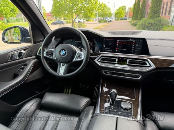 White BMW X5 2019 in Tallinn, with an engine capacity of 3.00 L and mileage of 199 thousand km for 35900 €, photo 10 on AUTOMOTO.COM.LV
