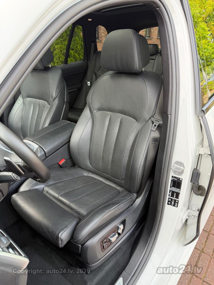 Balts BMW X5 2019 Tallina, ar dzinēja tilpumu 3.00 L un nobraukumu 199 tūkst. km par 35900 €, foto 24 vietnē AUTOMOTO.COM.LV