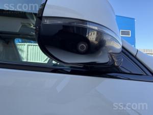 White BMW X5 2019 in Riga, with an engine capacity of 3.00 L and mileage of 143 thousand km for 47000 €, photo 15 on AUTOMOTO.COM.LV