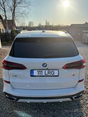 Balts BMW X5 2019 Tallina, ar dzinēja tilpumu 3.00 L un nobraukumu 100 tūkst. km par 46300 €, foto 6 vietnē AUTOMOTO.COM.LV