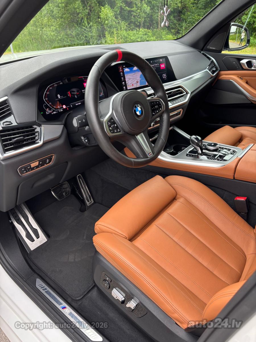 Balts BMW X5 2019 Tallina, ar dzinēja tilpumu 3.00 L un nobraukumu 100 tūkst. km par 46300 €, foto 15 vietnē AUTOMOTO.COM.LV