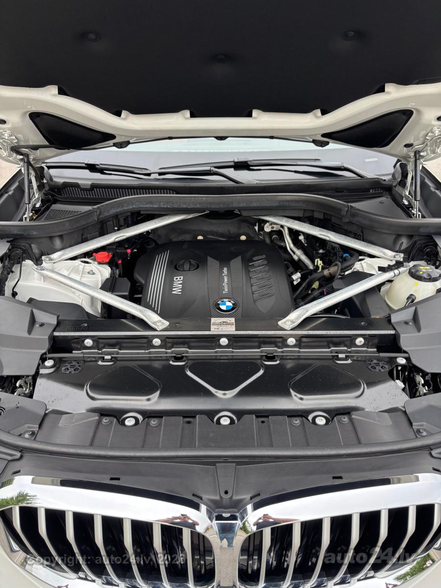 Balts BMW X5 2019 Tallina, ar dzinēja tilpumu 3.00 L un nobraukumu 100 tūkst. km par 46300 €, foto 16 vietnē AUTOMOTO.COM.LV