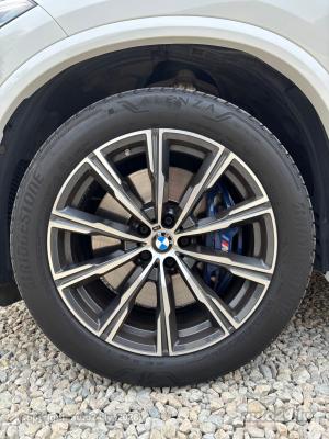 Balts BMW X5 2019 Tallina, ar dzinēja tilpumu 3.00 L un nobraukumu 100 tūkst. km par 46300 €, foto 19 vietnē AUTOMOTO.COM.LV
