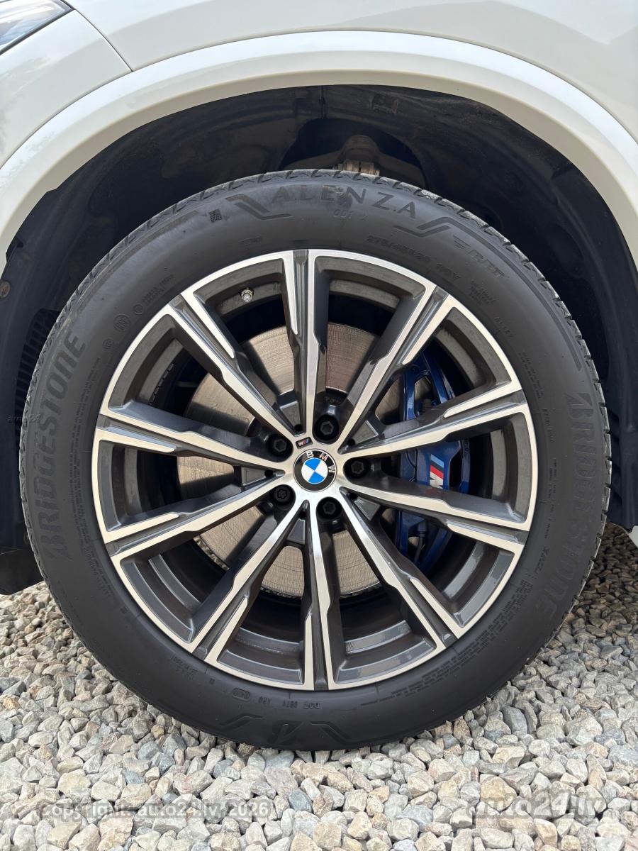 Balts BMW X5 2019 Tallina, ar dzinēja tilpumu 3.00 L un nobraukumu 100 tūkst. km par 46300 €, foto 19 vietnē AUTOMOTO.COM.LV