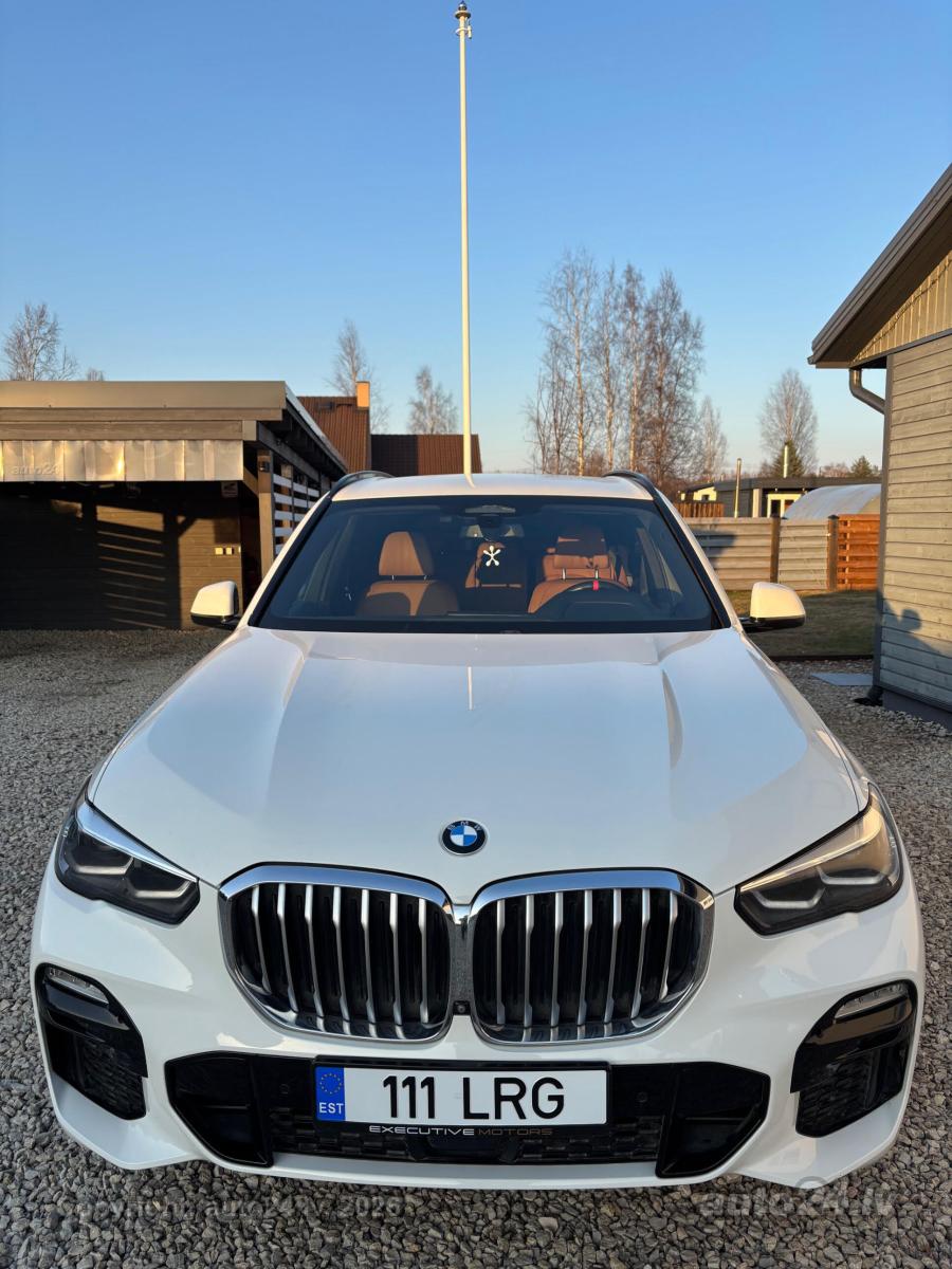 Balts BMW X5 2019 Tallina, ar dzinēja tilpumu 3.00 L un nobraukumu 100 tūkst. km par 46300 €, foto 22 vietnē AUTOMOTO.COM.LV