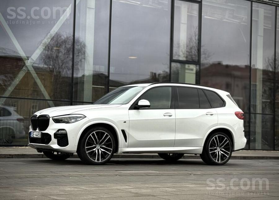 Balts BMW X5 2019 Rīga, ar dzinēja tilpumu 3.00 L un nobraukumu 166 tūkst. km par 37990 €, foto 6 vietnē AUTOMOTO.COM.LV