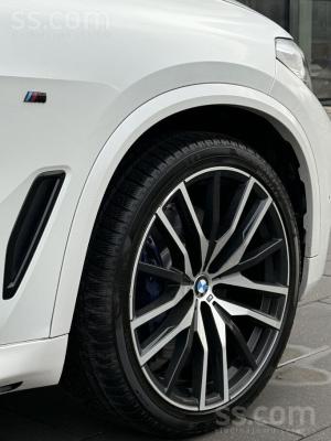 Balts BMW X5 2019 Rīga, ar dzinēja tilpumu 3.00 L un nobraukumu 166 tūkst. km par 37990 €, foto 14 vietnē AUTOMOTO.COM.LV