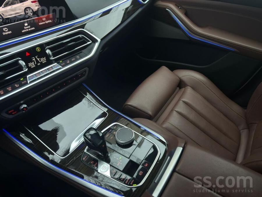 Balts BMW X5 2019 Rīga, ar dzinēja tilpumu 3.00 L un nobraukumu 166 tūkst. km par 37990 €, foto 20 vietnē AUTOMOTO.COM.LV