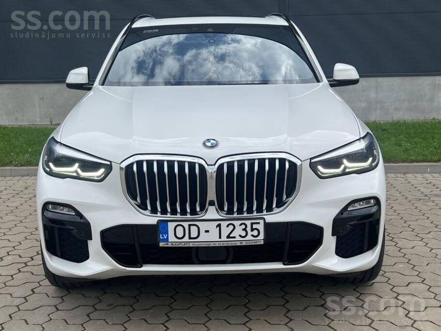 Balts BMW X5 2019 Rīga, ar dzinēja tilpumu 3.00 L un nobraukumu 200 tūkst. km par 39000 €, foto 7 vietnē AUTOMOTO.COM.LV