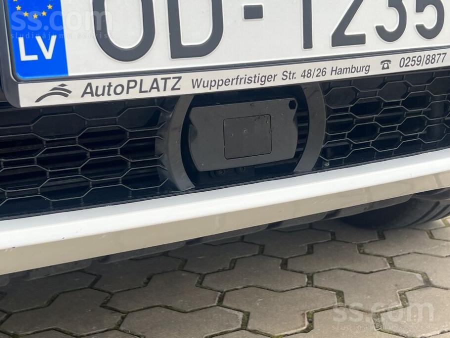 Balts BMW X5 2019 Rīga, ar dzinēja tilpumu 3.00 L un nobraukumu 200 tūkst. km par 39000 €, foto 8 vietnē AUTOMOTO.COM.LV