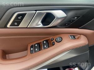 Balts BMW X5 2019 Rīga, ar dzinēja tilpumu 3.00 L un nobraukumu 200 tūkst. km par 39000 €, foto 18 vietnē AUTOMOTO.COM.LV
