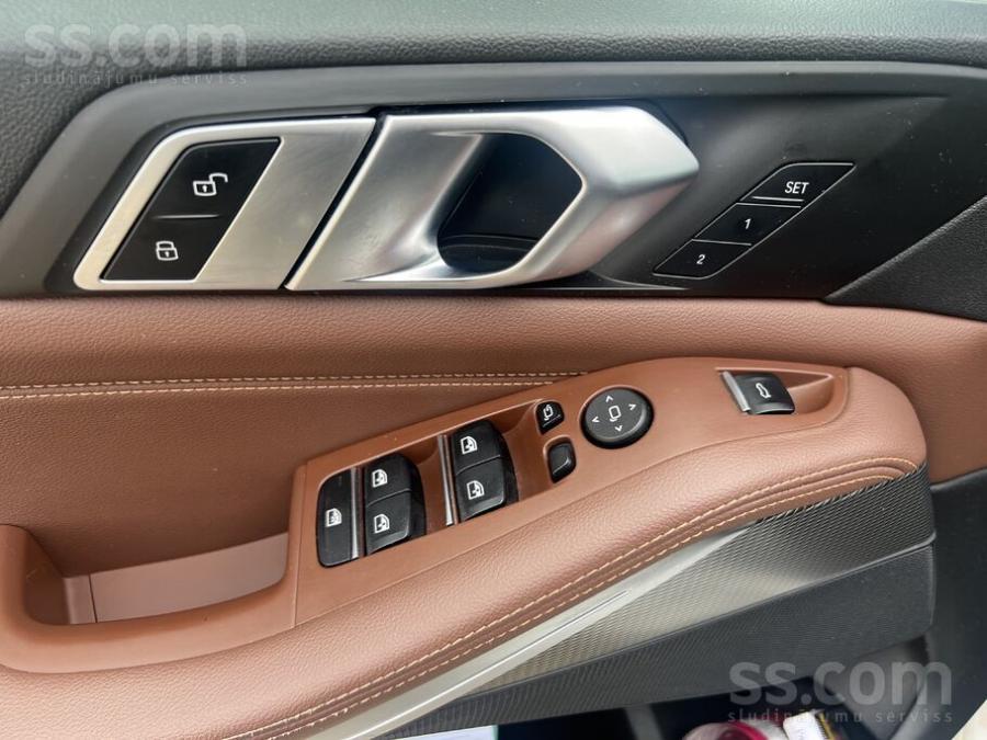 Balts BMW X5 2019 Rīga, ar dzinēja tilpumu 3.00 L un nobraukumu 200 tūkst. km par 39000 €, foto 18 vietnē AUTOMOTO.COM.LV