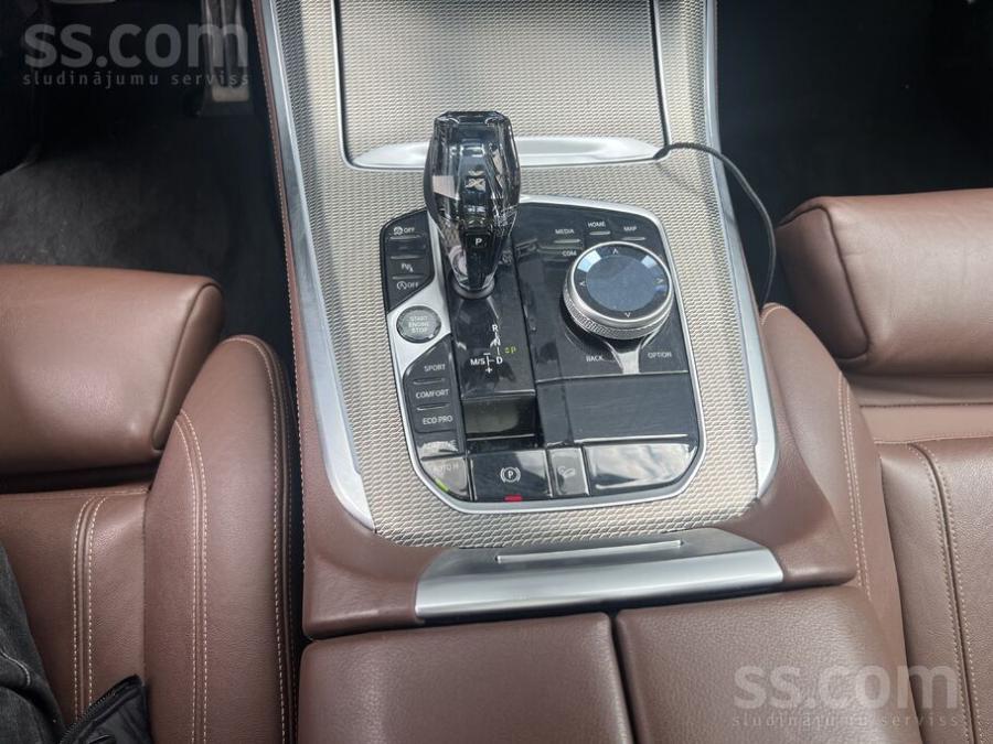 Balts BMW X5 2019 Rīga, ar dzinēja tilpumu 3.00 L un nobraukumu 200 tūkst. km par 39000 €, foto 20 vietnē AUTOMOTO.COM.LV