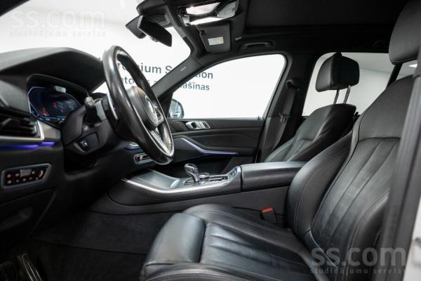 Balts BMW X5 2019 Rīga, ar dzinēja tilpumu 3.00 L un nobraukumu 110 tūkst. km par 46500 €, foto 6 vietnē AUTOMOTO.COM.LV