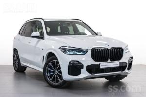 Balts BMW X5 2019 Rīga, ar dzinēja tilpumu 3.00 L un nobraukumu 110 tūkst. km par 46500 €, foto 16 vietnē AUTOMOTO.COM.LV