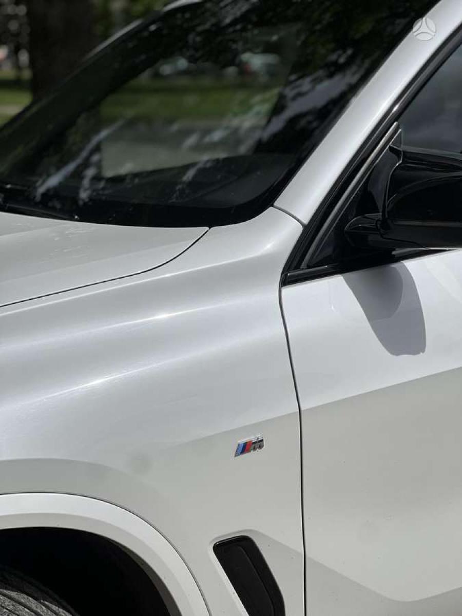White BMW X5 2019 in Ukmerge, with an engine capacity of 2.99 L and mileage of 230 thousand km for 42500 €, photo 14 on AUTOMOTO.COM.LV