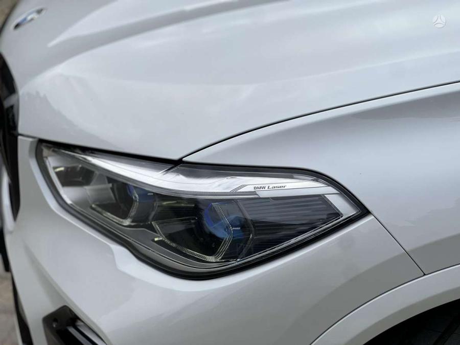 White BMW X5 2019 in Ukmerge, with an engine capacity of 2.99 L and mileage of 230 thousand km for 42500 €, photo 15 on AUTOMOTO.COM.LV