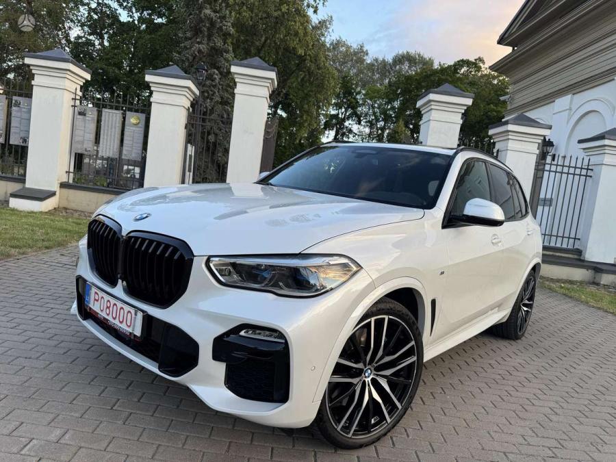White BMW X5 2019 in Vilnius, with an engine capacity of 3.00 L and mileage of 160 thousand km for 43850 €, photo 6 on AUTOMOTO.COM.LV