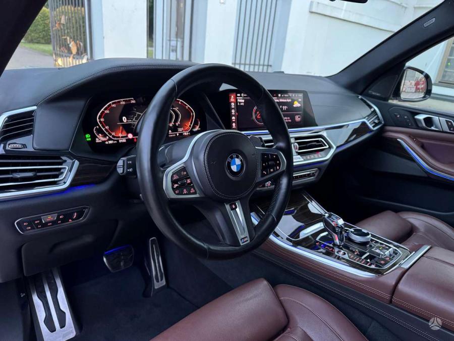 White BMW X5 2019 in Vilnius, with an engine capacity of 3.00 L and mileage of 160 thousand km for 43850 €, photo 28 on AUTOMOTO.COM.LV