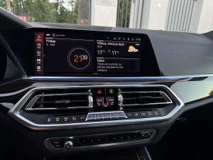 White BMW X5 2019 in Vilnius, with an engine capacity of 3.00 L and mileage of 160 thousand km for 43850 €, photo 32 on AUTOMOTO.COM.LV