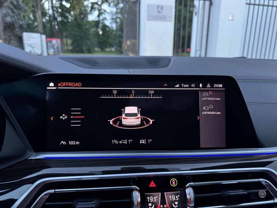 White BMW X5 2019 in Vilnius, with an engine capacity of 3.00 L and mileage of 160 thousand km for 43850 €, photo 37 on AUTOMOTO.COM.LV
