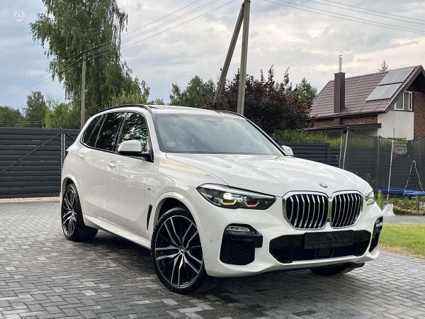 Balts BMW X5 2019 Viļņa, ar dzinēja tilpumu 2.99 L un nobraukumu 213 tūkst. km par 38600 €, foto 1 vietnē AUTOMOTO.COM.LV