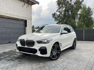 Белый БМВ Х5 2019 в Вильнюс, объемом двигателя 2.99 л и пробегом 213 тыс. км за 38600 €, фото 3 на AUTOMOTO.COM.LV