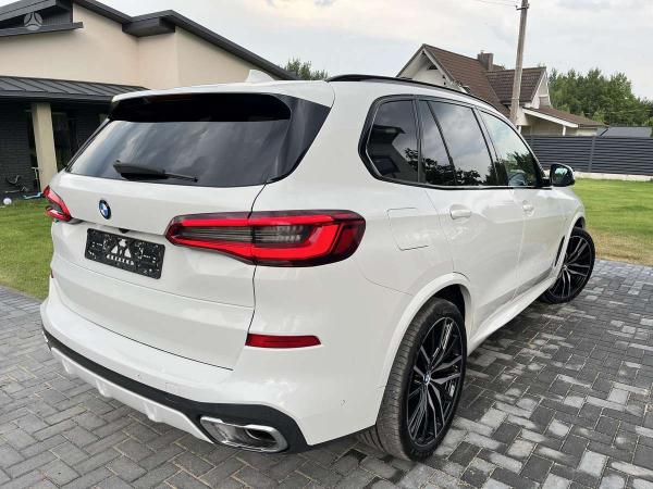 Balts BMW X5 2019 Viļņa, ar dzinēja tilpumu 2.99 L un nobraukumu 213 tūkst. km par 38600 €, foto 3 vietnē AUTOMOTO.COM.LV