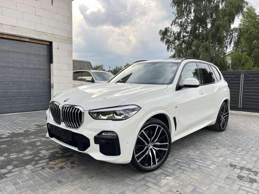 Белый БМВ Х5 2019 в Вильнюс, объемом двигателя 2.99 л и пробегом 213 тыс. км за 38600 €, фото 15 на AUTOMOTO.COM.LV