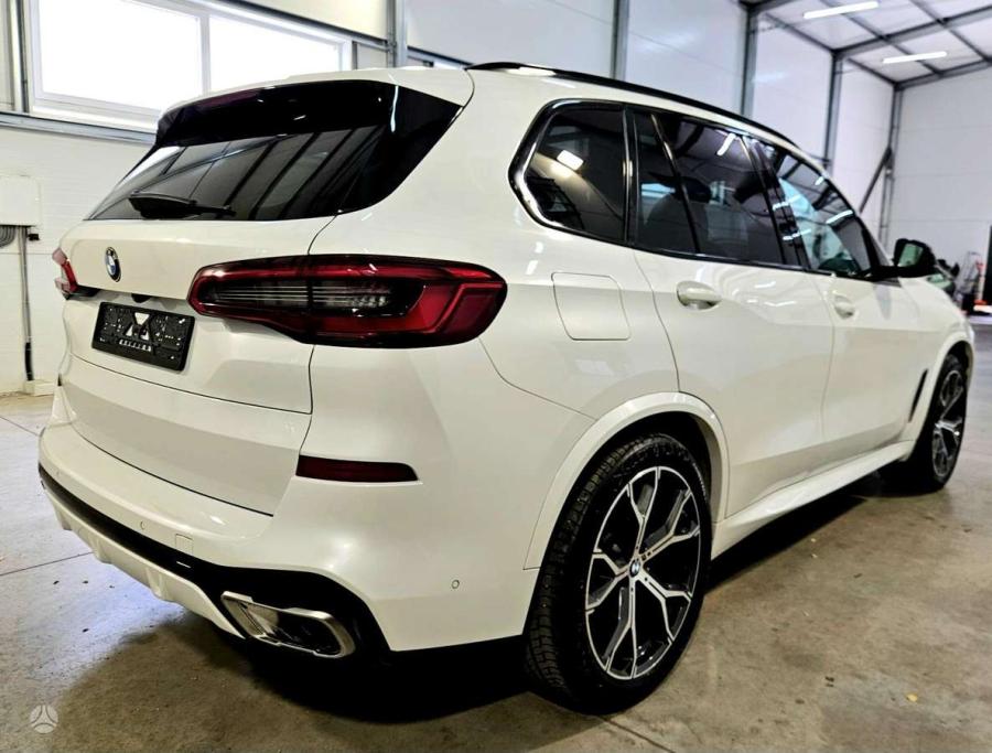 Balts BMW X5 2019 Marijampole, ar dzinēja tilpumu 2.99 L un nobraukumu 258 tūkst. km par 33900 €, foto 5 vietnē AUTOMOTO.COM.LV