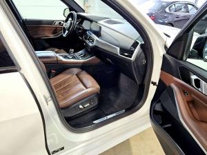 Balts BMW X5 2019 Marijampole, ar dzinēja tilpumu 2.99 L un nobraukumu 258 tūkst. km par 33900 €, foto 40 vietnē AUTOMOTO.COM.LV