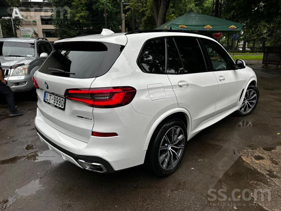 Balts BMW X5 2019 Rīga, ar dzinēja tilpumu 3.00 L un nobraukumu 171 tūkst. km par 39900 €, foto 9 vietnē AUTOMOTO.COM.LV