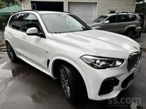 Balts BMW X5 2019 Rīga, ar dzinēja tilpumu 3.00 L un nobraukumu 171 tūkst. km par 39900 €, foto 10 vietnē AUTOMOTO.COM.LV