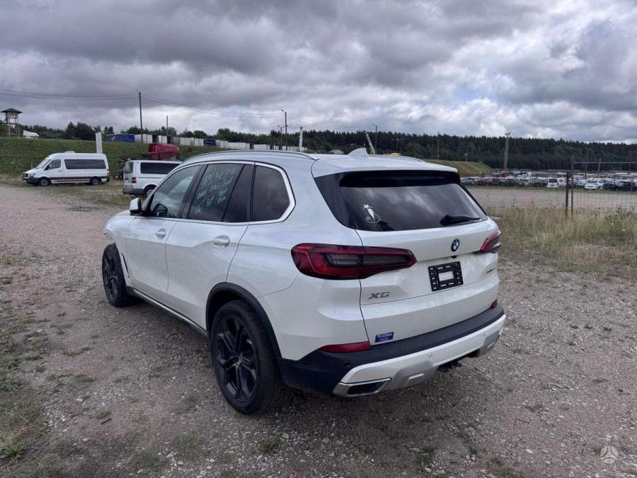 Balts BMW X5 2019 Viļņa, ar dzinēja tilpumu 4.40 L un nobraukumu 178 tūkst. km par 24500 €, foto 3 vietnē AUTOMOTO.COM.LV