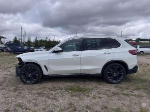 Balts BMW X5 2019 Viļņa, ar dzinēja tilpumu 4.40 L un nobraukumu 178 tūkst. km par 24500 €, foto 4 vietnē AUTOMOTO.COM.LV